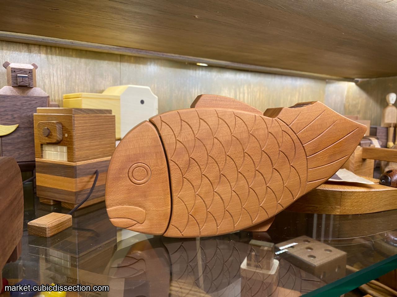 Karakuri: TAIYAKI (Fish) by Kanae Saito